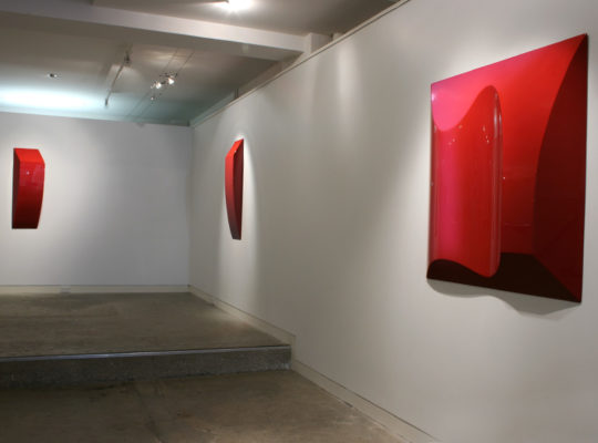 Blood Red Objects – Sarah Munro